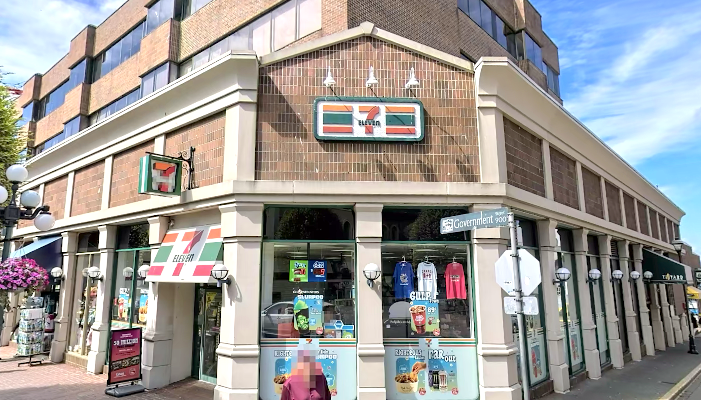 7-Eleven to Close 645 Stores as It Shifts to Food-Led Model
